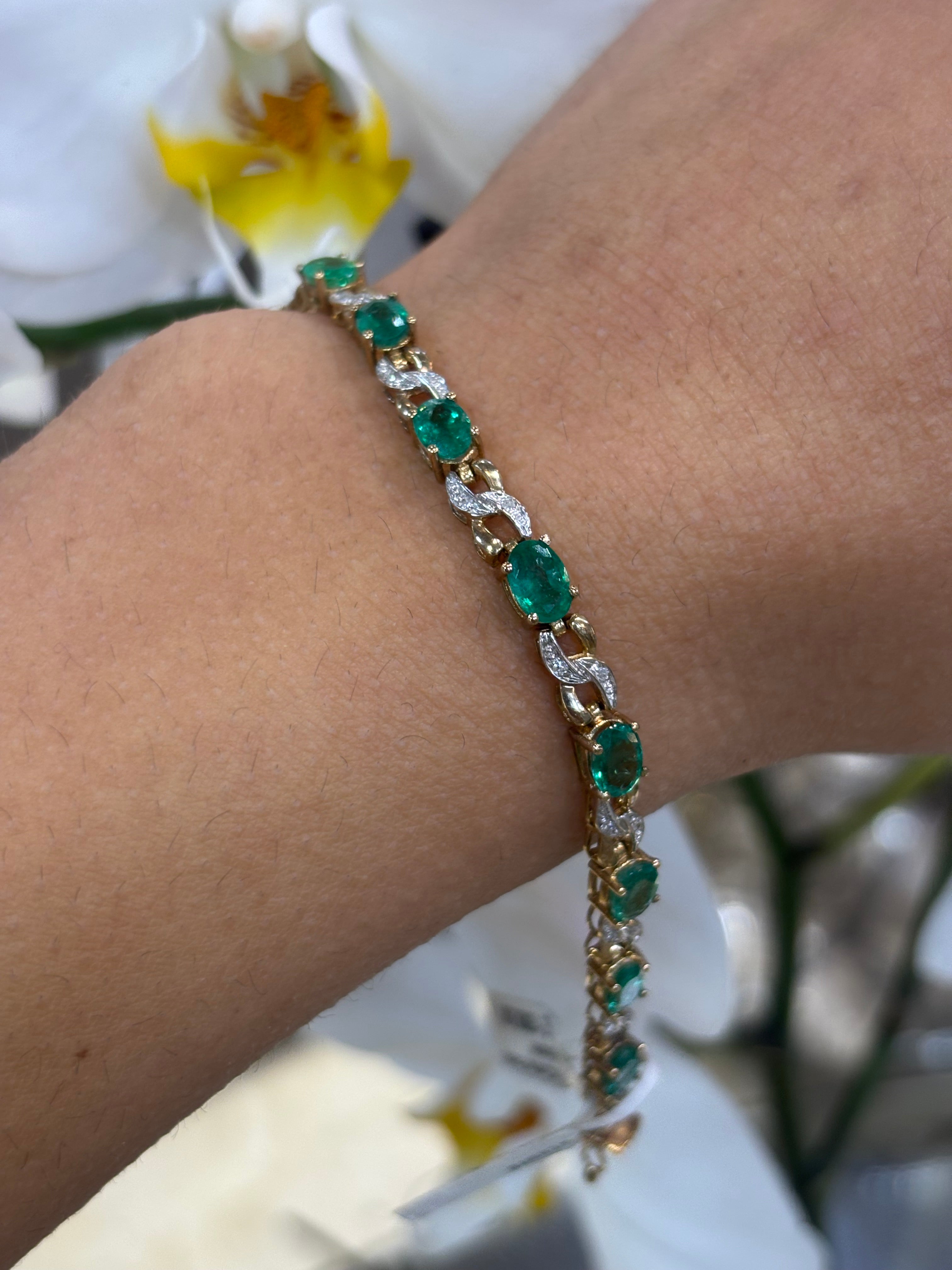 Women’s 9ct Yellow Gold Zambian Emerald and Diamond Bracelet-0.24ct ...
